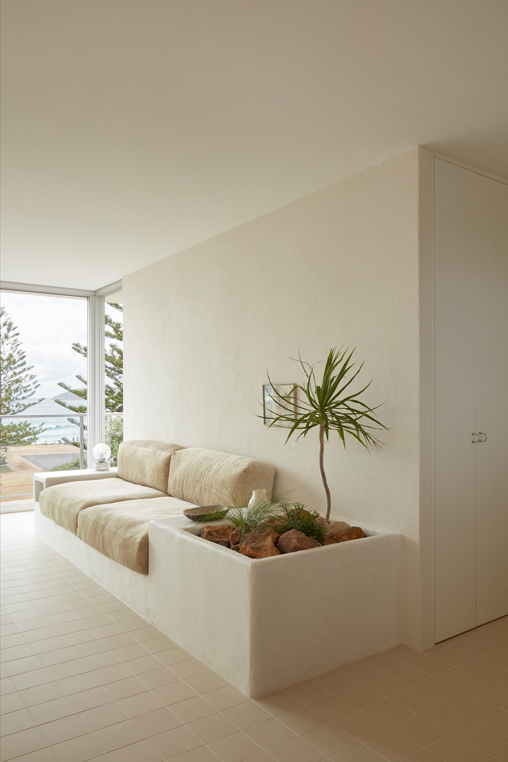 Soft Modernist Apartment in Sydney by Olivia Bossy - Interior Design ...