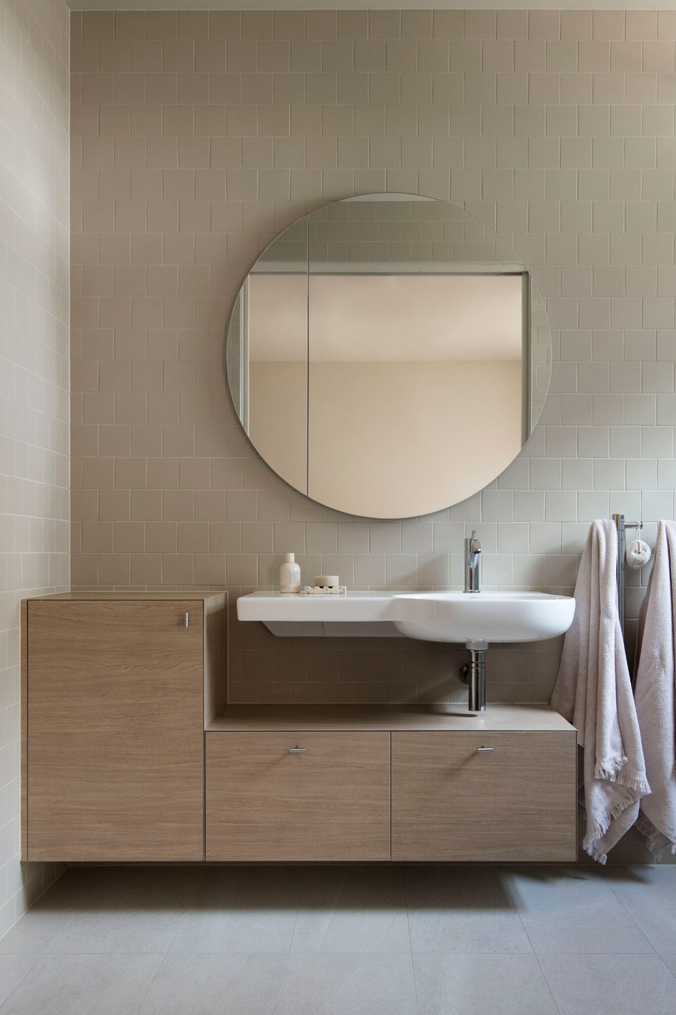 Retreat Residence in Melbourne designed by CJH Studio - Interior Design ...