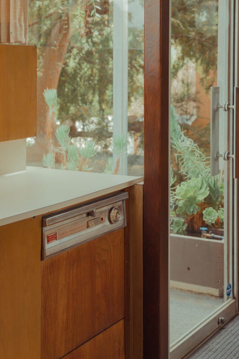 Neutra VDL Research House II in Los Angeles photographed by Franck ...